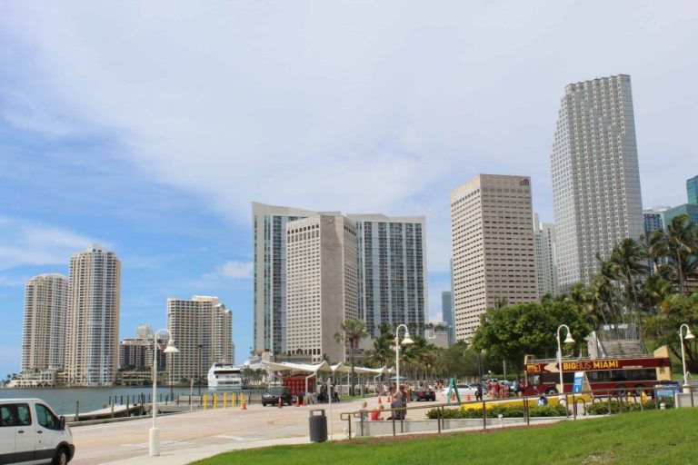 Top 11 Malls You Need To Visit in Miami, Florida!